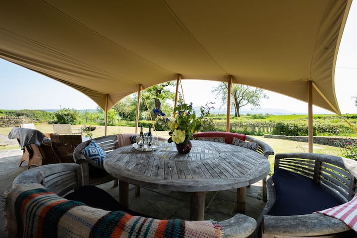 Welsh Border Escape - Free Sunday Night* - Builth Wells