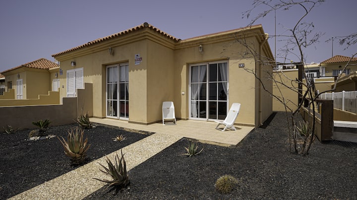 Private Terrace Home - Parking - Pool - Aéroport Fuerteventura El Matorral (FUE)