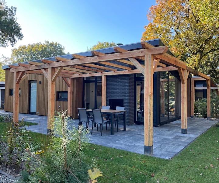 Berken Lodge Eco 6 People With Hottub And Sauna - Ede