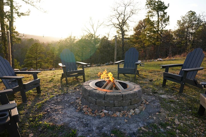 Mountain Ridge | Firepit | Arcade | Fast Wifi - Hot Springs, AR