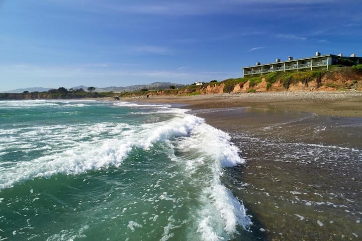 Ocean View King | Pools & Close To Wineries - Cambria, CA