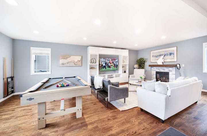 Stylish 3br/2.5ba Home |Ev Outlet |Near Light Rail - 塔克維拉