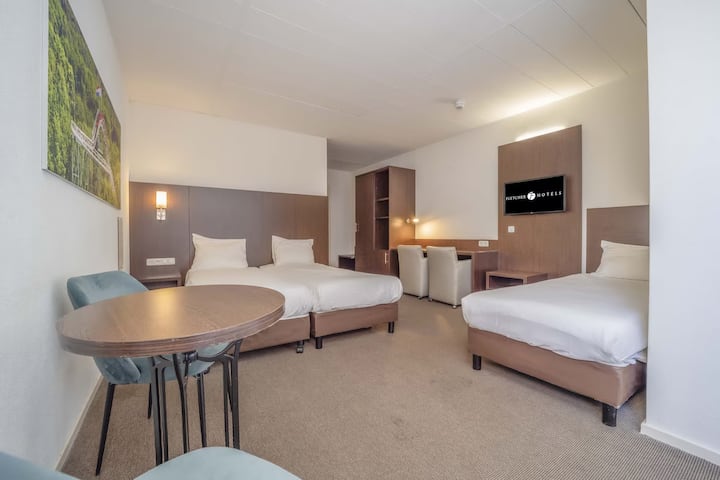 Elegant Accommodation - Efteling Theme Park Nearby - Waalwijk