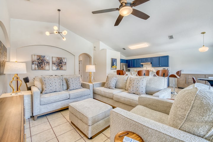 Private Pool Getaway Near Theme Parks - Kissimmee, FL