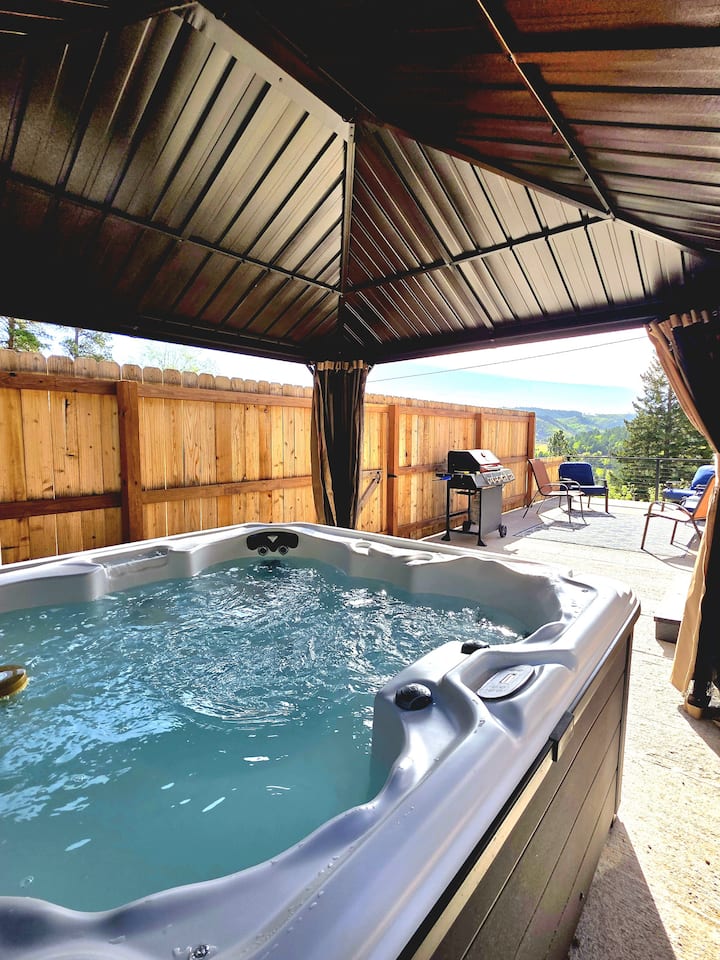 Homestake Tower: Views, Near Deadwood & 4x4 Trails - Deadwood, SD