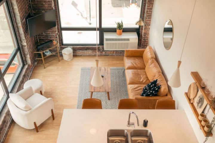 Modern Downtown Luxury Condo | Enger Lofts 316 - Duluth, MN