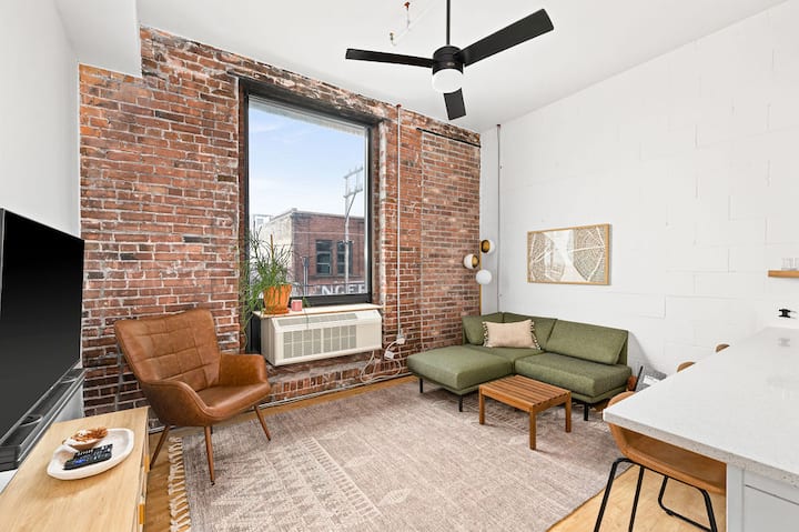 Enger Lofts W/ Gym, Elevator, Coffee Shop | 223 - Lake Superior Zoo, Duluth