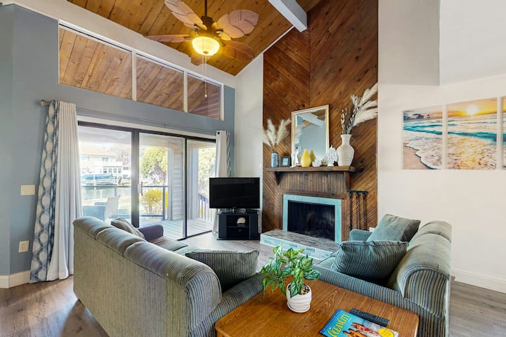 3br Townhome On Golfcourse W/deck And Canal Views - Ocean Pines, MD