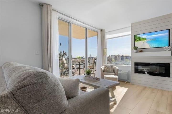 Sandy Toes At Eb&t Club 107b-dog Friendly - Fort Myers Beach, FL