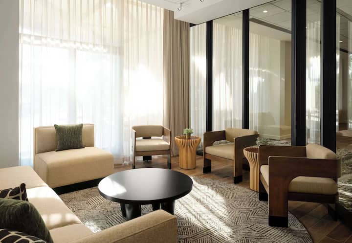 Relax & Recharge In Our Sleek 2 Units | Pool, Pets - Culver City, CA