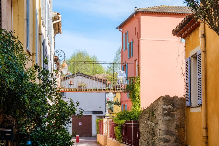 Le Villeneuve Village - Villeneuve-Loubet