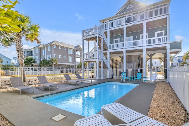 Pelican Pants: Ocean View With Great Beach - Southport, NC