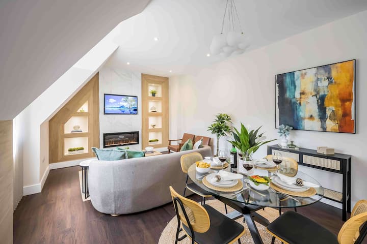 Newly Renovated Luxurious Retreat With Parking - Dorset