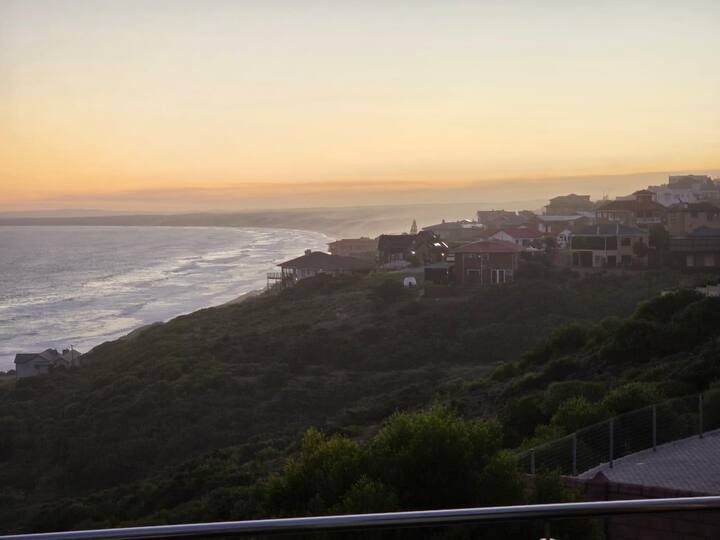 Standard Queen Room - Mossel Bay