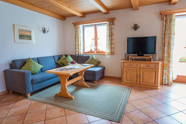 Ferienwohnung Simetsberg (Berghof) - Mittenwald