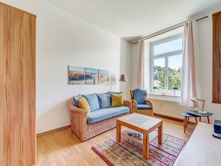 Villa Attrayante Avec Jardin à Borstendorf - Zschopau
