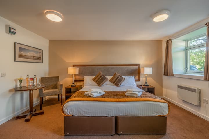 Peaceful Getaway W/ Stunning Views | Near Beaches - Nairn