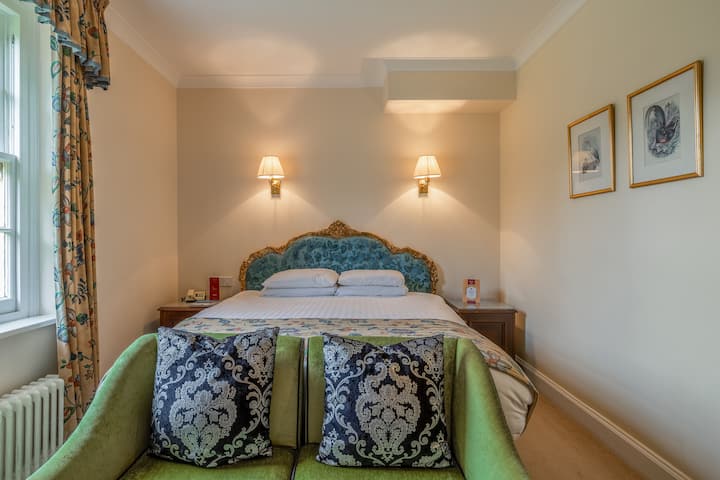 Relaxing Historic Room - Close To Nature Walks - Nairn