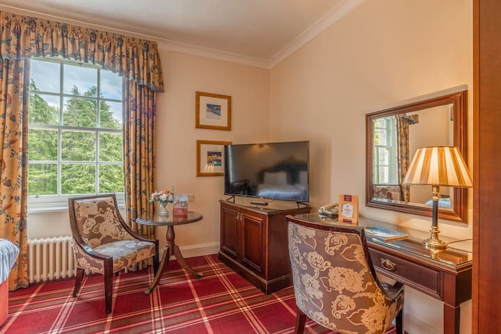 Serene Historical Room, Close To Nairn Beach - Nairn