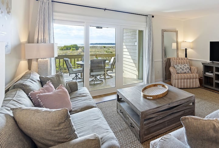 Oceanfront Pelican Watch- Dog Welcome, Pool Access - Seabrook Island, SC