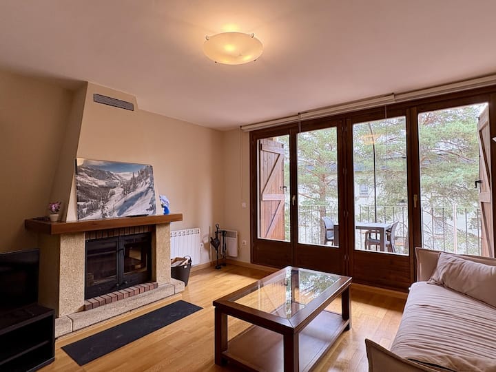 Campanal De Izas - Jaca