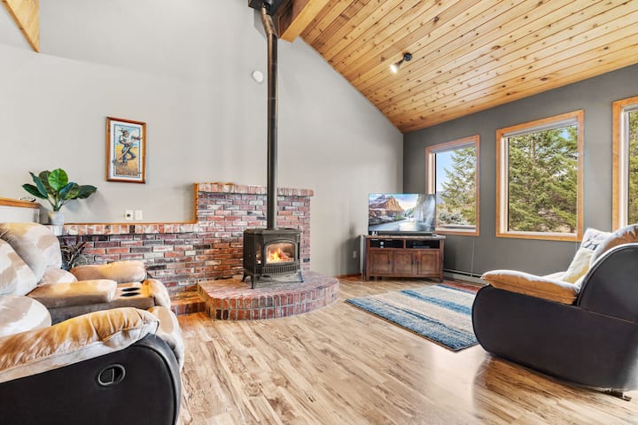 New To Air. Close To Glacier And Golf. Big Views. - Columbia Falls, MT