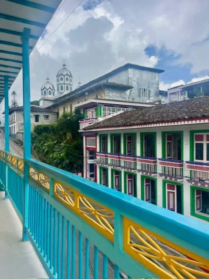 Apartment With Views & Parking In Central Filandia - Filandia