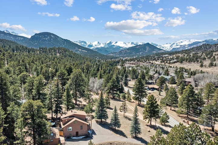 The Quilt House - Estes Park, CO