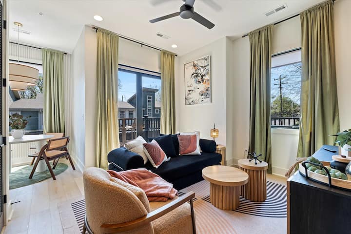 Kays Nest - New, Walk To Shops & Restaurants - Nashville, IN