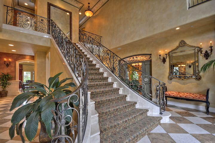Villa Arden Hills - All Rooms - Sacramento, CA
