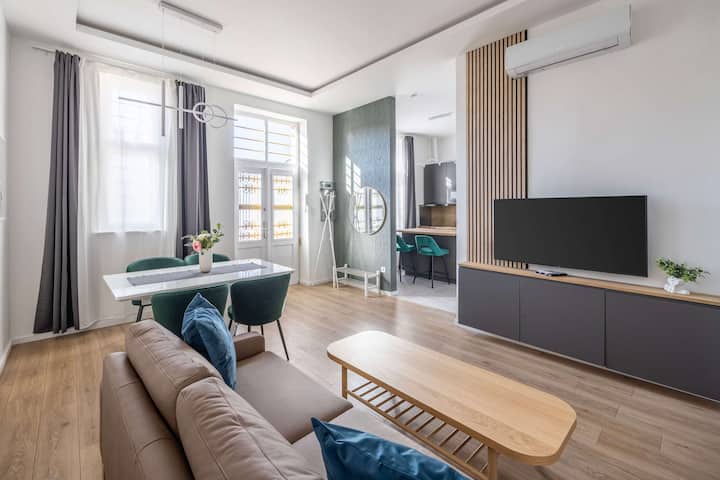 Charming City Central Residence By Prestige Homes - Budapest