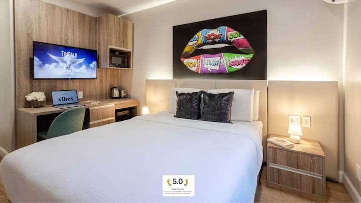 Pure Queen – Heart Of Montreal - Montreal