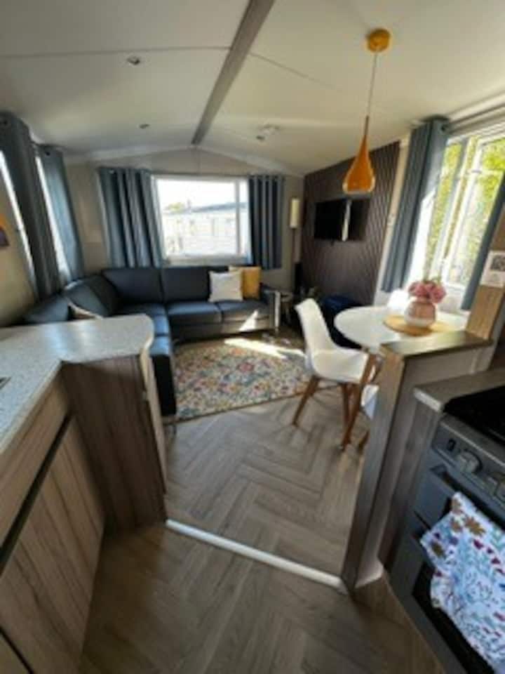 Tranquil Caravan Retreat By The Seaside, Portseton - North Berwick