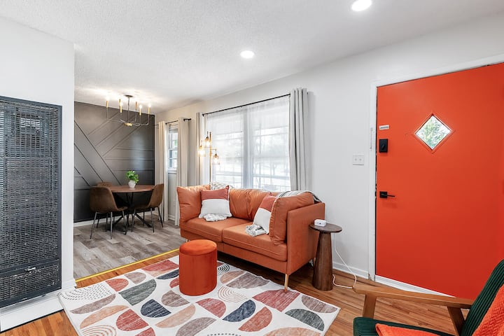 Derby Delight - Cozy King - Near Park! - Derby, KS