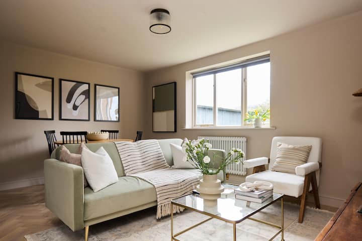 The Twickenham Wonder - 1 Bdr Flat With Parking - Hounslow