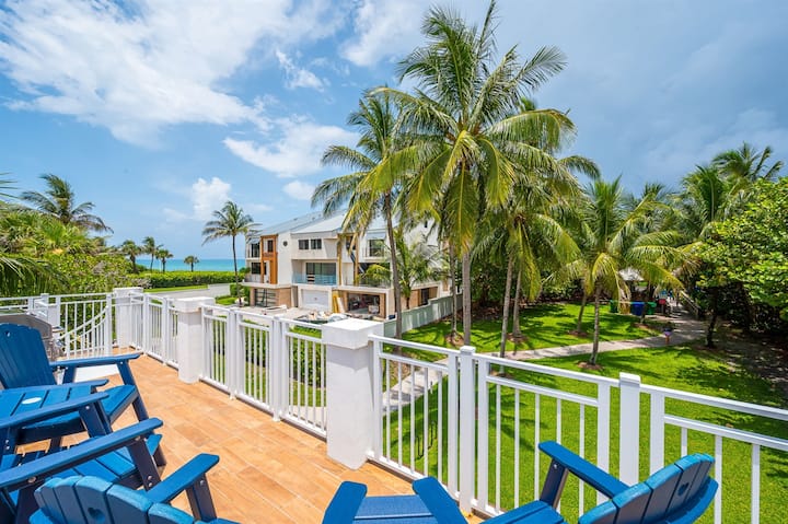 Designer Beachside Serenity– Steps To The Beach! - Juno Beach, FL