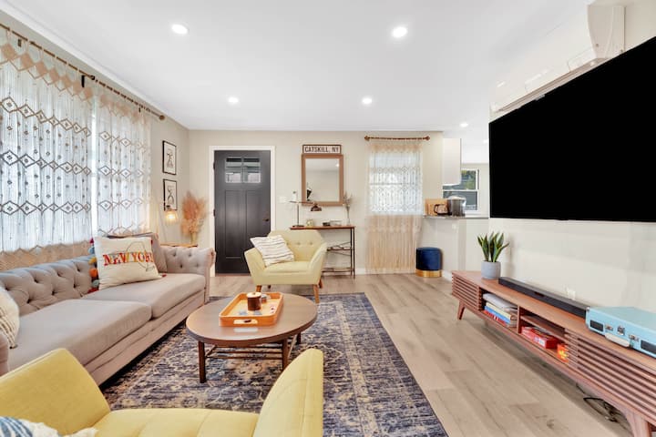 Catskill Vacation Rental: Private Deck & Fire Pit - Germantown, NY