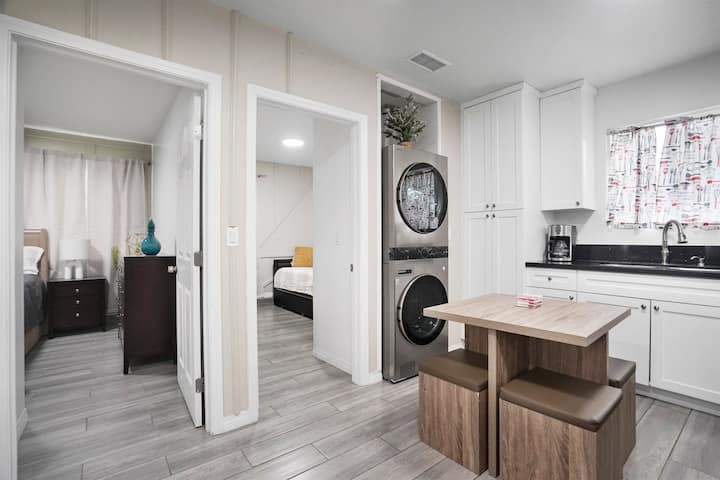 Holiday Haven Near Six Flags, Self Check In! - 샌타클라리타