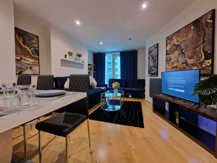 Deluxe Two-bedroom Vauxhall Apartment - Crystal Palace - London