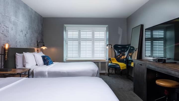 2 Queen Beds W/ City Views Near Fisherman’s Wharf - San Francisco, CA