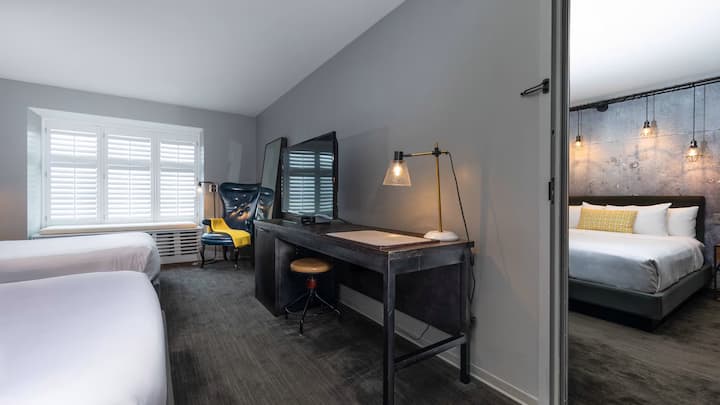 Spacious 2 Room Suite Prime Fisherman’s Wharf Stay - San Francisco, CA
