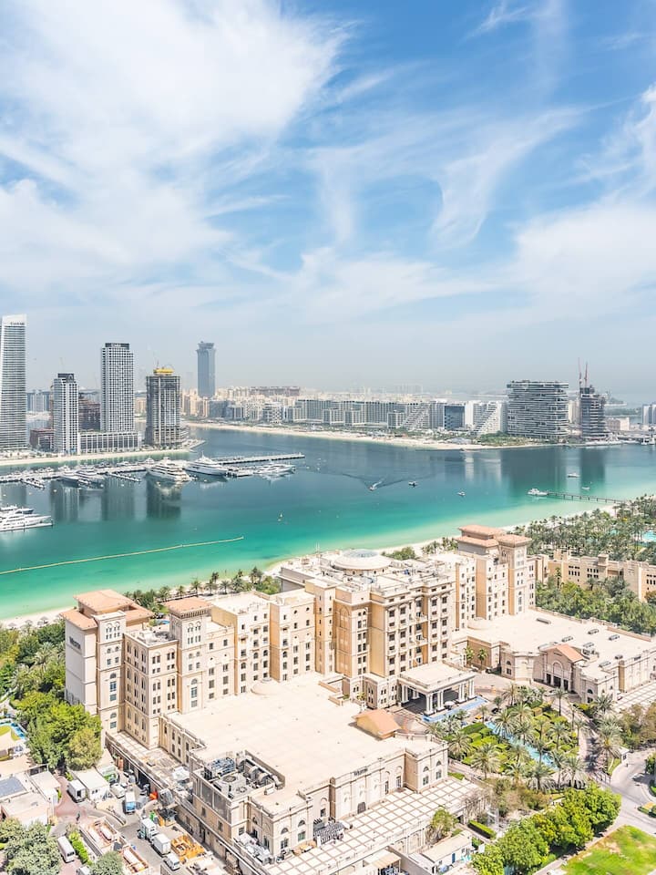 Stylish 1-bedroom With Panoramic Partial Sea View - Dubai Marina