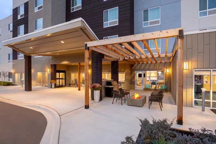 Modern Michigan Room | Gym. Free Breakfast. Bbq. - ナイアガラ, WI