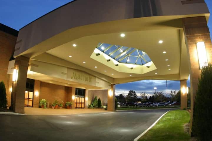 Comfort And Convenience | Free Airport Shuttle - Columbus