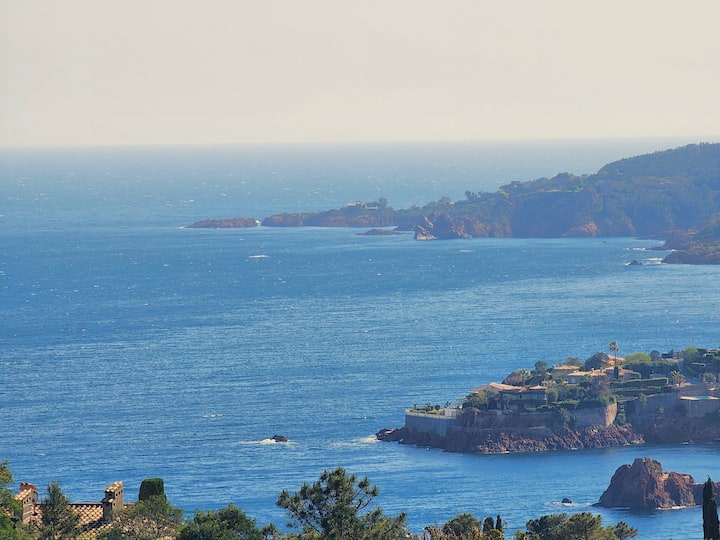 Magnifique 2p Vue Mer Et Piscine - Théoule-sur-Mer