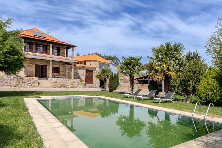Hostwise - Country Villa W/ Pool, Court & Views - Paredes