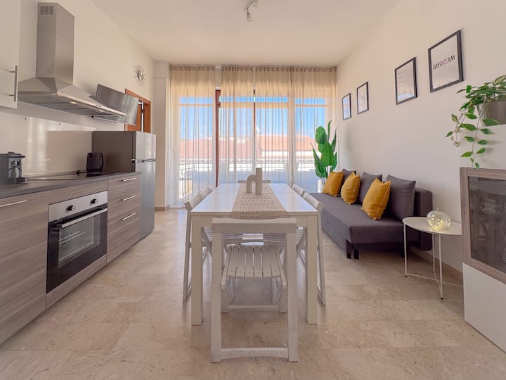 Vittorio Veneto Apartments - Central Beach - Civitanova Marche