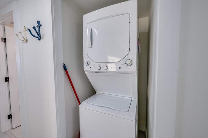 Oceanfront Condo With Balcony & Resort Pools - Myrtle Beach, SC