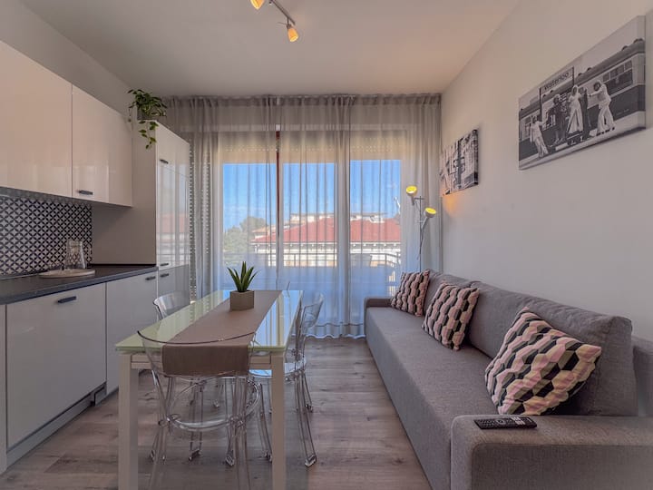Vittorio Veneto Apartments - Modern & Central - Civitanova Marche
