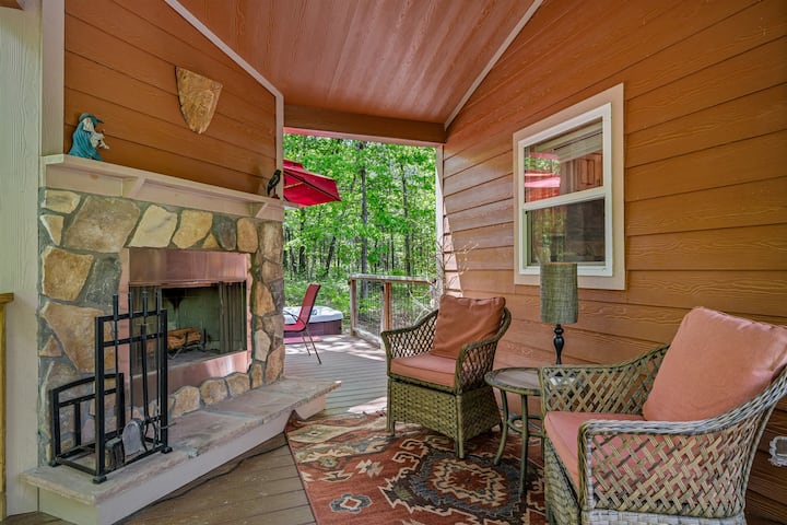 Mentone Tranquility Base With Hot Tub | Fast Wi-fi - Mentone, AL